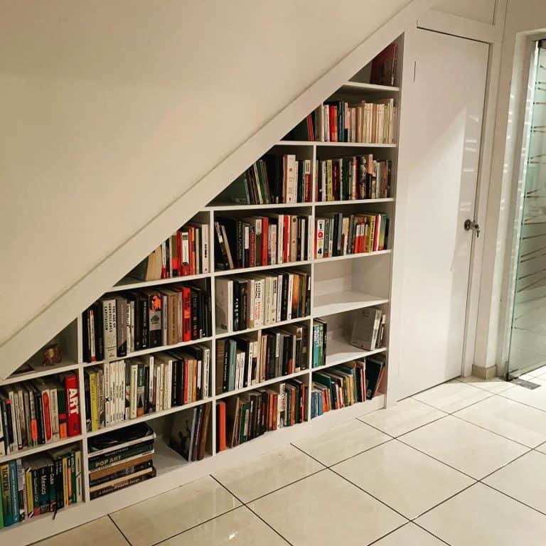 The Enchanting Allure of Stairway Bookshelves: 18 Decor Ideas ...