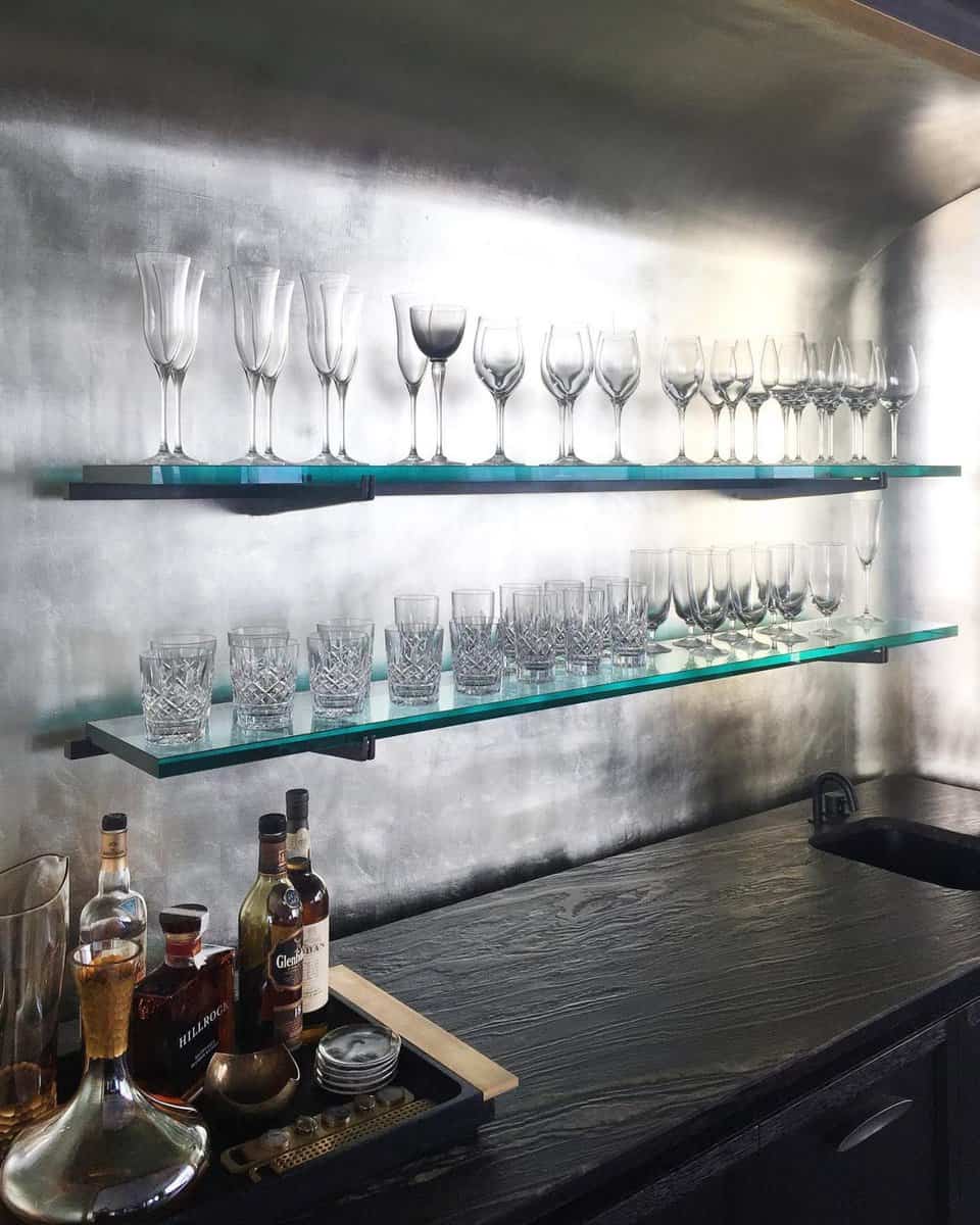Elevate Your Home Bar With Glass Shelves (20 Ideas) – Inspirations at ...